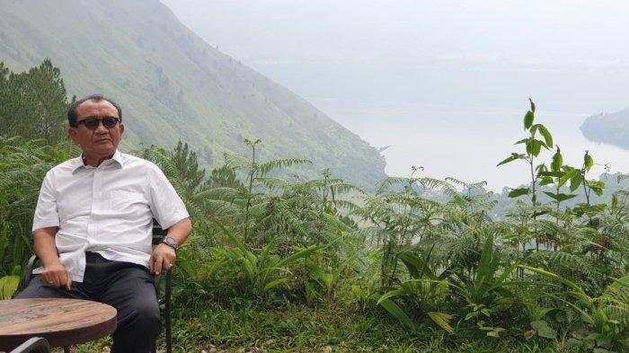 RE Nainggolan Buka-bukaan soal Pariwisata Danau Toba, Sulit Kalahkan ...