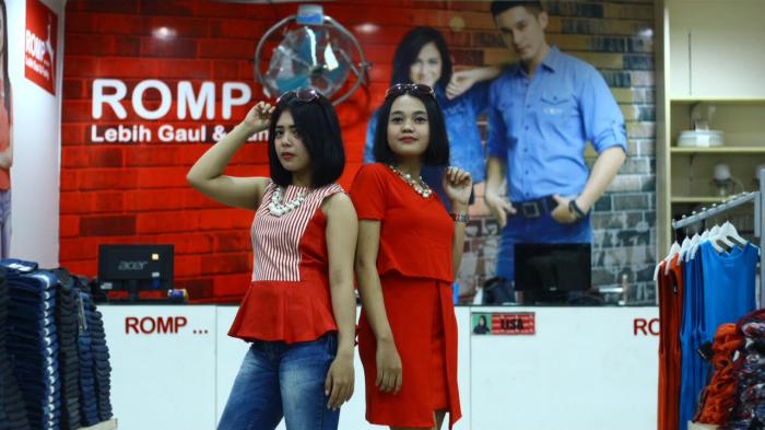 Romp Hadirkan Pakaian Imlek Jenis Blus dan Dress - Tribun-medan.com