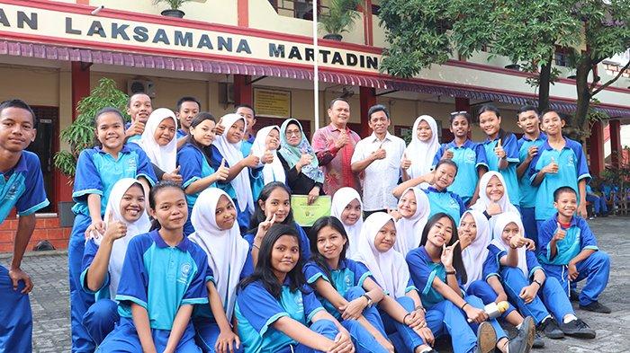 35 Ribu Siswa SMA se-Sumut Ikut Try Out UN UISU - Tribun-medan.com 35 Ribu Siswa SMA se-Sumut Ikut Try Out UN UISU - Tribun-medan.com