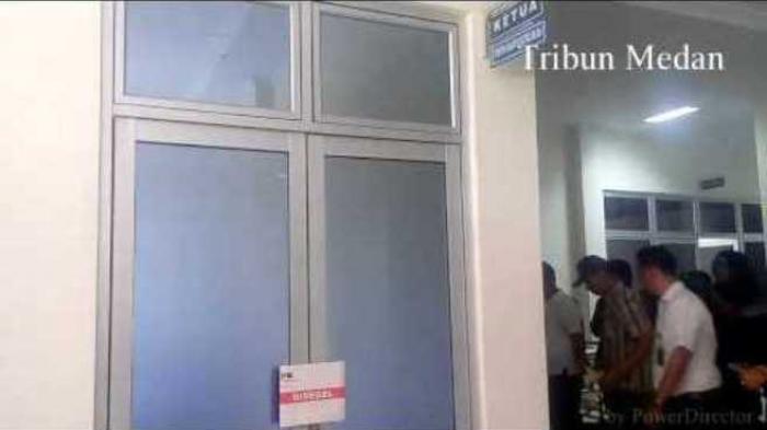 VIDEO: Ruang Ketua PTUN Medan Disegel KPK - Tribun-medan.com