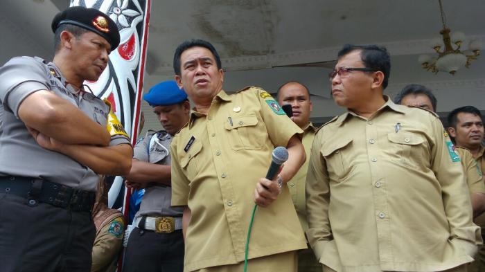 Pangulu Demo, Gideon Kesal - Tribun-medan.com