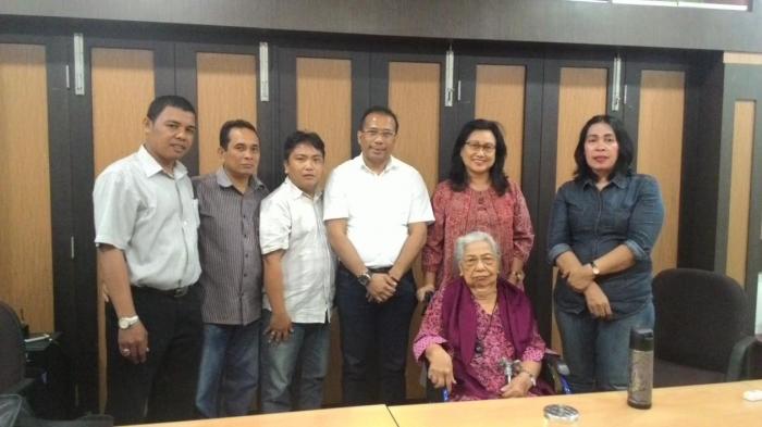 Istri Djamin Ginting Harapkan Suku Karo Bersatu - Tribun-medan.com