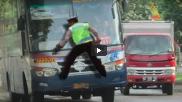 Video Sopir Bus Indonesia yang Hanya Berani Melakukan Hal Seperti Ini ...