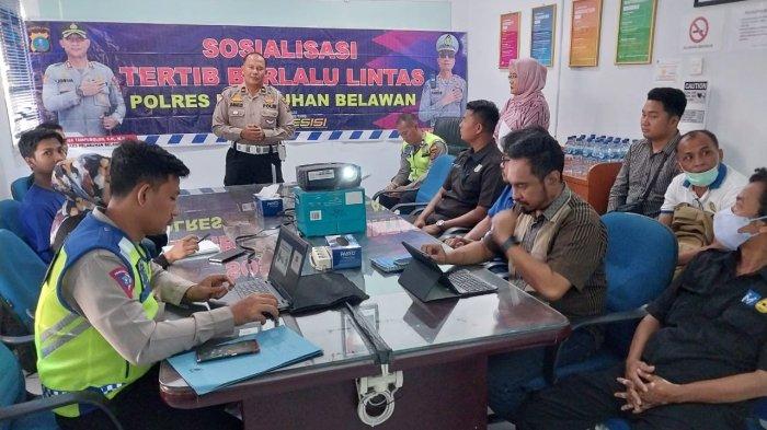 Satlantas Polres Pelabuhan Belawan Sosialisasi Kamseltibcar Lantas di PT Gold Coin Indonesia ...