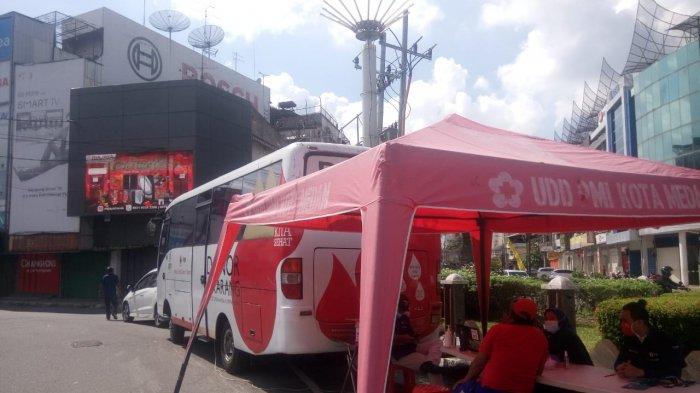 Stok Menipis, PMI Medan Gelar Donor Darah di Bundaran Majestik - Tribun ...