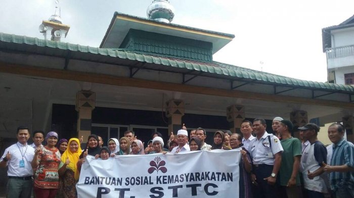 STTC Bagikan Ratusan Paket Sembako - Tribun-medan.com