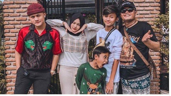 Sudah 2 Kali Menduda, Sule Peringatkan Anak-anaknya: Harus Hati-hati ...