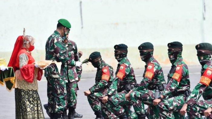 Pangdam Berangkatkan Satgas Yonif Raider 100/PS ke Daerah Penugasan Pamtas RI-PNG - Tribun-medan.com