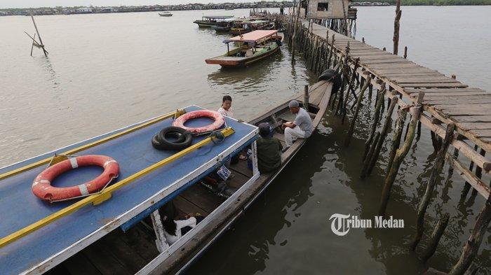 BERITA FOTO Transportasi Kampung Nelayan Belawan Medan Dengan Tarif Rp ...