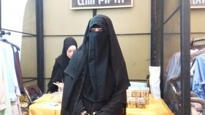 Beginilah Penampilan Umi Pipik Terkini, Anda bakal Terperangah saat ...