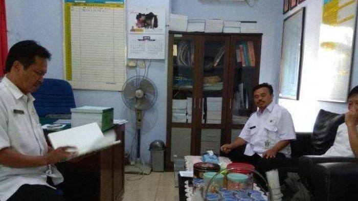 Video Siswi SMP Merokok dan Cium Pria Dewasa Viral, Kepala Sekolah ...