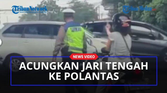 VIRAL Pemotor Acungkan Jari Tengah ke Polantas usai Ditegur gak Pakai Helm - Tribun-medan.com