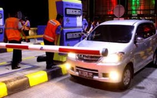 Pengguna Tol Ambil Karcis Sendiri - Tribun-medan.com