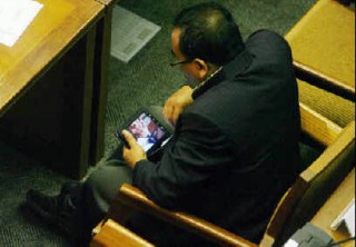 Anggota DPR Nonton Porno Ternyata Dari PKS - Tribun-medan.com