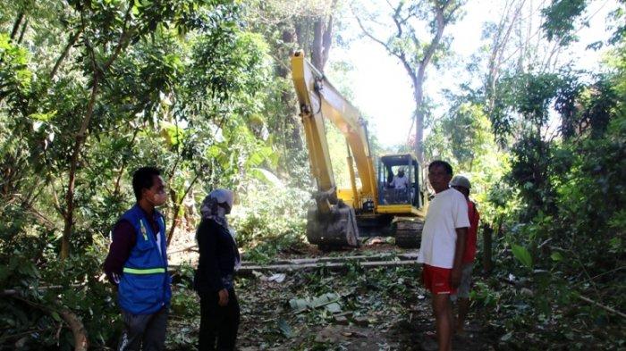 Gunakan Kontruksi Turap Kayu Buat Dinding Penahan Tanah, Longsoran ...