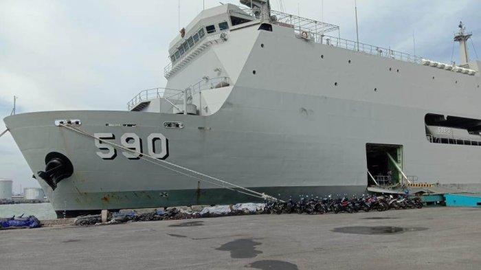 KRI Makassar Angkut 100 kiloliter BBM ke Karimunjawa, Bisa Cukupi ...