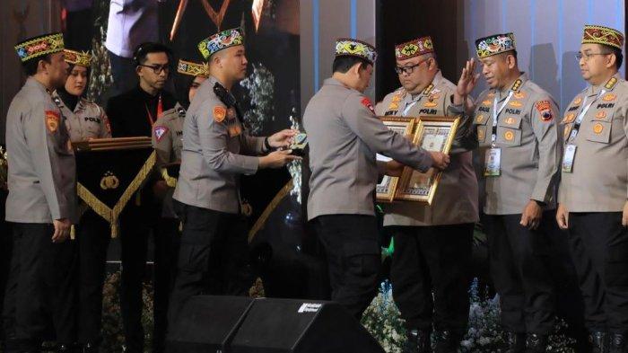 Karo SDM Polda Jateng Raih Penghargaan Kapolri, Kapolda: Terima Kasih Telah Tunjukkan Prestasi ...