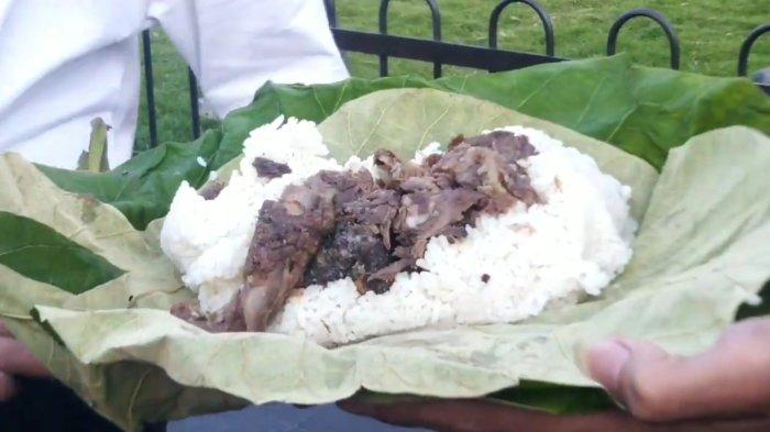 Apa Itu Sego Jangkrik? Konon Menu Kesukaan Sunan Kudus, Ramai Diburu ...