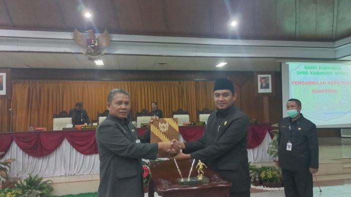 Tok! DPRD Jepara Setujui Tiga Peraturan Daerah. Ini Rinciannya ... Tok! DPRD Jepara Setujui Tiga Peraturan Daerah. Ini Rinciannya ...