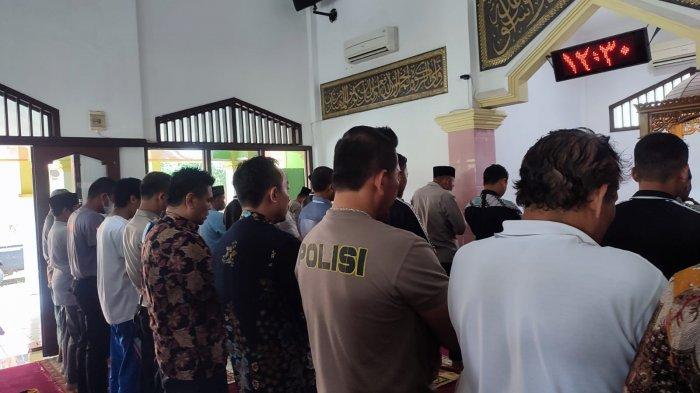 Polres Blora Gelar Salat Gaib dan Doa Bersama Untuk Korban Gempa Cianjur - tribunmuria.com