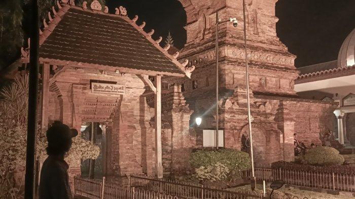 Rajah Kalacakra di Pintu Masuk Komplek Makam Sunan Kudus Bikin Pejabat ...