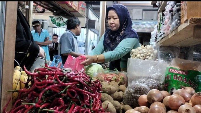Harga Cabai di Kudus Makin Pedas, Dua Hari Terakhir Naik Signifikan, Jadi Rp 60 Ribu Per Kg ...