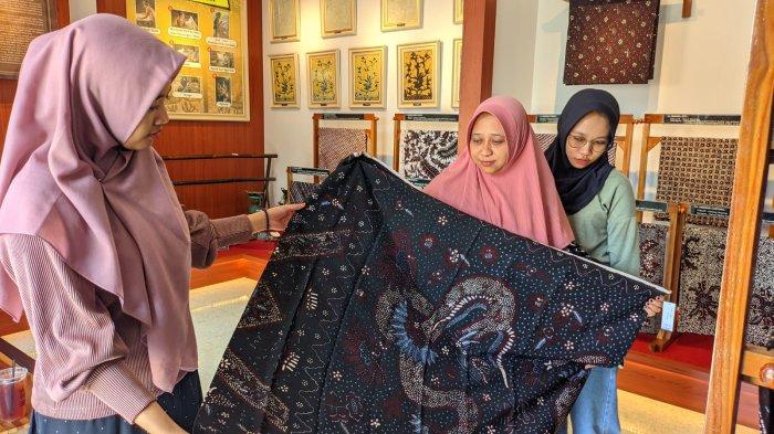 Ini Koleksi Museum Batik Tulis Bakaran Pati, Ada Canting Hingga Beragam ...