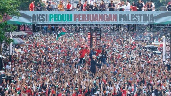 Ratusan Ribu Orang di Makassar Jalan Sehat Perjuangan bersama Ganjar, Bendera Palestina Berkibar ...