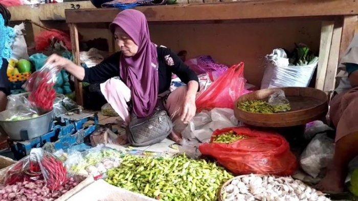 Melonjak, Harga Cabai Di Blora Tembus Rp 100 Ribu, Pedagang Mengaku Sulit Dapatkan Stok ...
