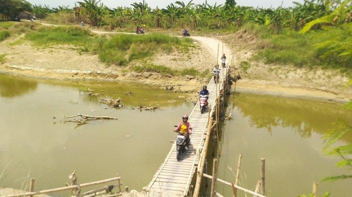 Melongok Jembatan Sasak Penghubung Kudus - Demak, Ramai Dilintasi saat ...