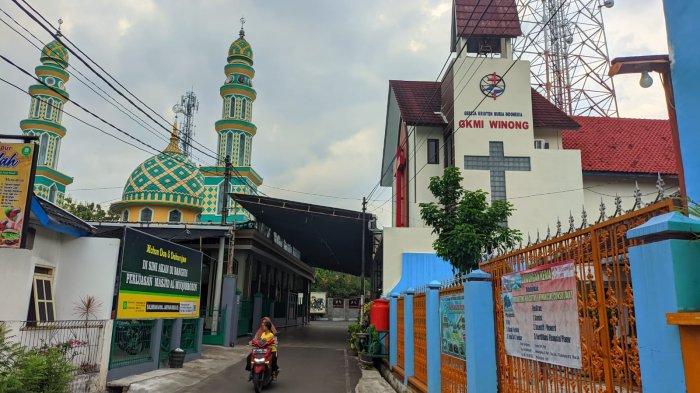 Masjid dan Gereja Berhadapan, Begini Potret Kerukunan Umat Islam dan ... Masjid dan Gereja Berhadapan, Begini Potret Kerukunan Umat Islam dan ...