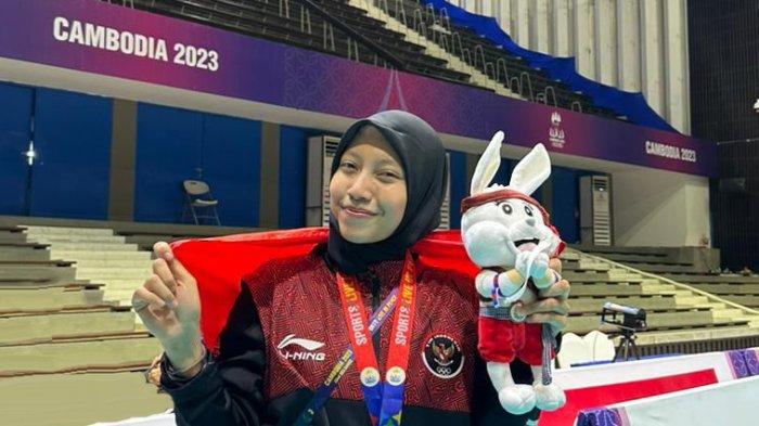 Mahasiswi Udinus Arneta Putri Amelian Sumbang Medali Perunggu Cabor ...