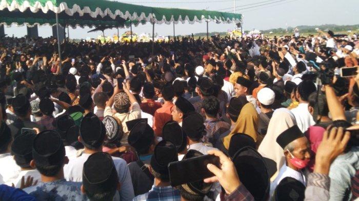 Gus Muhaimin Pimpin Upacara Pelepasan Jenazah Mustasyar PBNU KH Dimyati ...