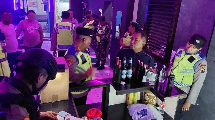 Gerebek Tempat Karaoke & Gudang Miras di Kudus, Polisi Sita Lebih 400 ...