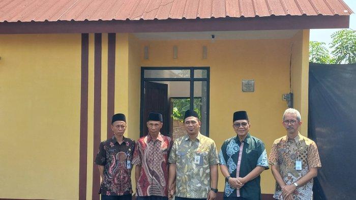 Rumah Adenan di Kudus Diperbaiki jadi RSLH, Wagub Jateng Gus Yasin ...