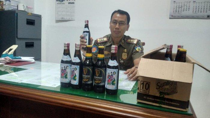 Satpol PP Gerebek Rumah Bakul Krupuk di Jepara, Sita 169 Botol Miras Berbagai Jenis dan Merek ...