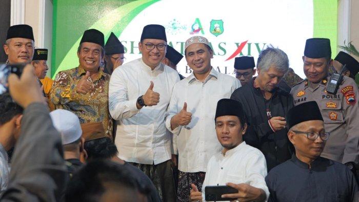 Sudaryono Tampak Berbincang Akrab dengan Gus Yasin saat Hadiri Halal ...