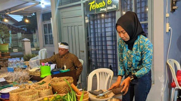 Teras'e Jeng Minul Pati Gairahkan Tren Minuman Tradisional, Ada ...