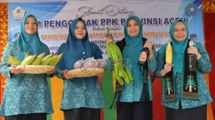 Kunjungi Alue Rambee, Ketua TP PKK Aceh Minta Kepala Dinas Gandeng Kader PKK Gampong ...