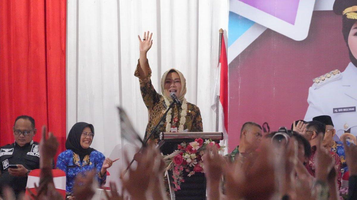 Sambang Warga Desa Kalangan Pedan, Bupati Klaten Sri Mulyani Resmikan ...