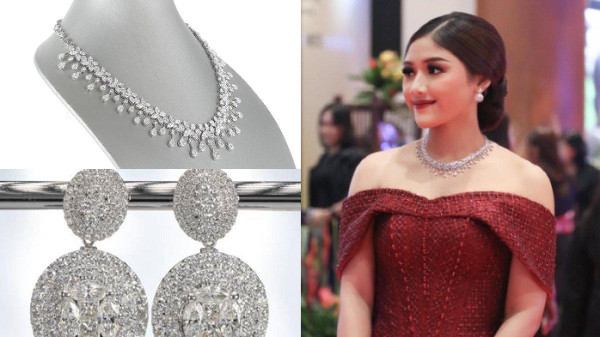 Erina Gudono Tampil 'Menyala' Bergaun Merah di Ajang Puteri Indonesia ...