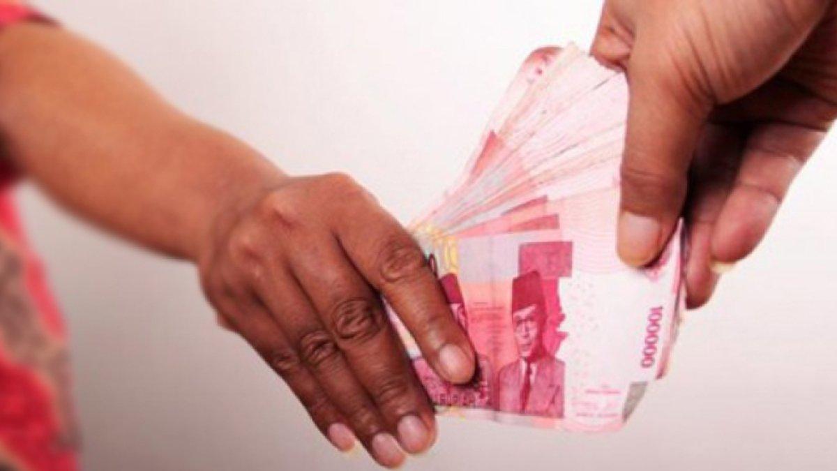 YA ALLAH! Gegara Siram Tanaman, Warga di Brebes Diperas Oknum Wartawan ...