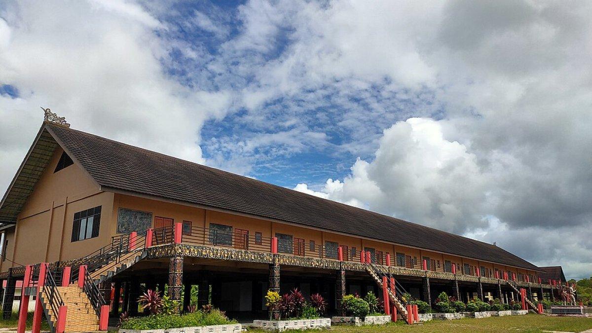 Wilayah Dilalui Sungai Landak Ini Jadi Kabupaten UMK Tinggi di ...