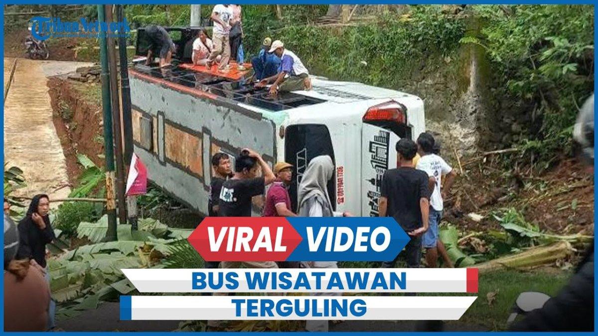 Bus Wisata Angkut 38 Penumpang Terguling di Bantul DIY, Sopir Hilang Kendali saat di Turunan ...