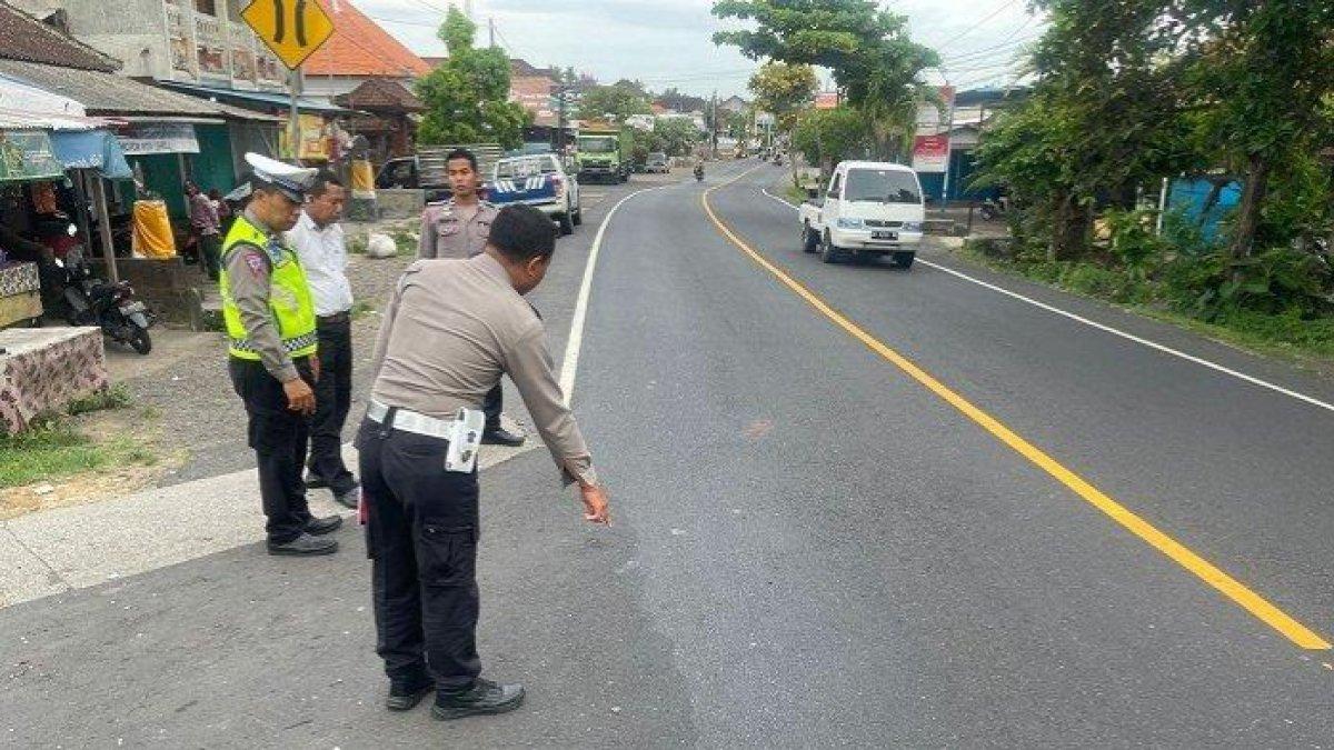 INNALILLAHI! Kecelakaan Maut Motor vs Truk di Jembrana Bali, Korban ... INNALILLAHI! Kecelakaan Maut Motor vs Truk di Jembrana Bali, Korban ...