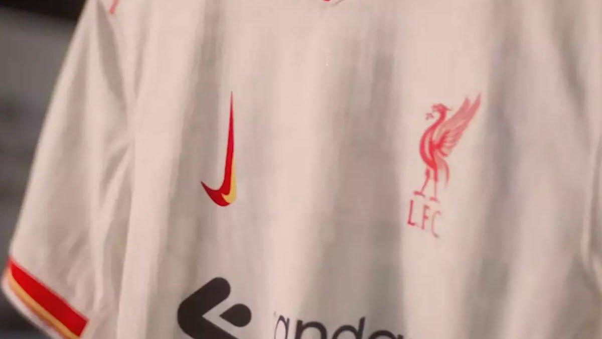 Alasan Posisi Logo Nike 'Berdiri' di Jersey Baru Liverpool, Baru Muncul ...