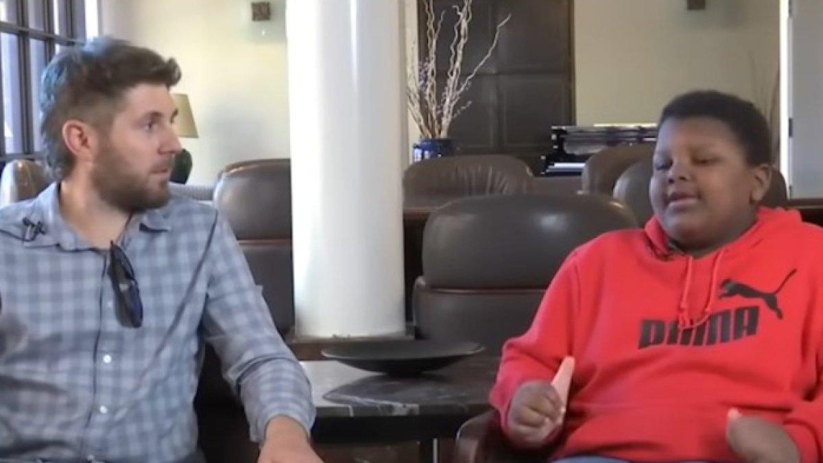 Orang Kaya Dikira Gelandangan, Diberi Uang Receh oleh Bocah Lewat ...