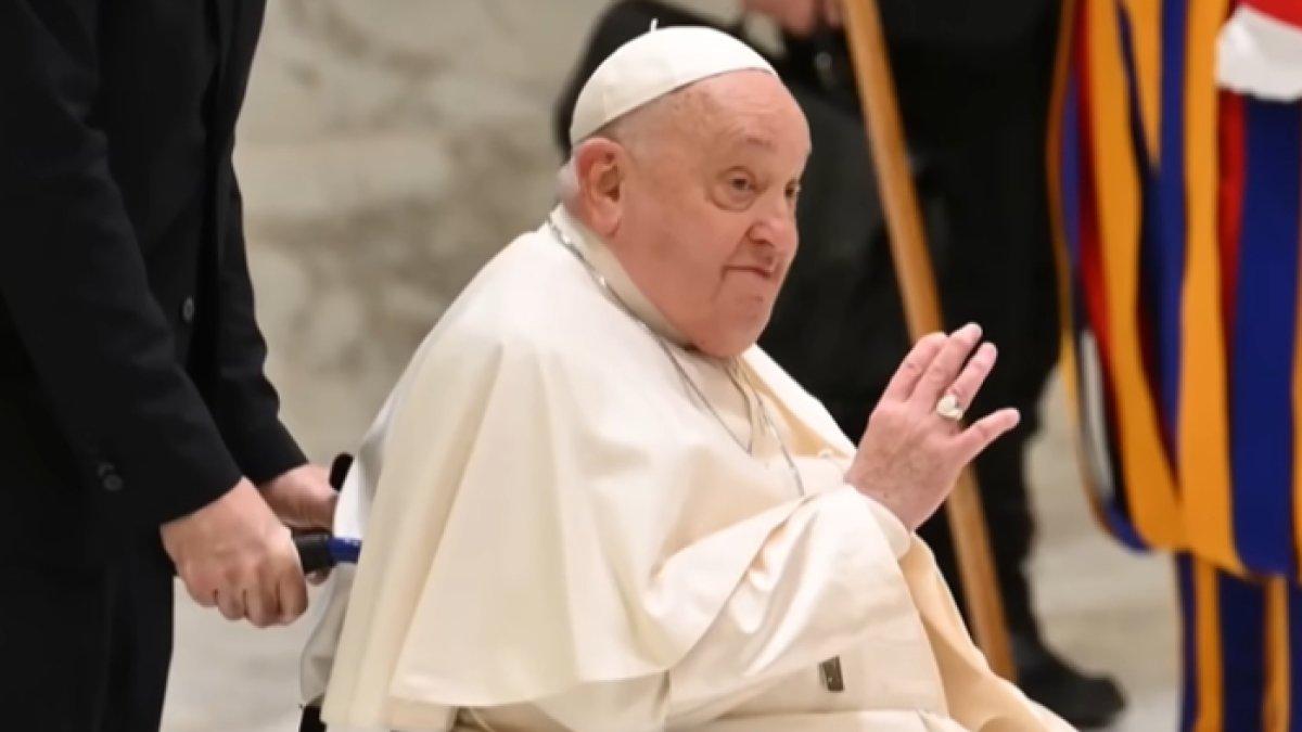 Paus Fransiskus Sakit Apa Sebelum Wafat? Infeksi Paru Hingga Radang Selaput Dada, Rapuh Saat ...