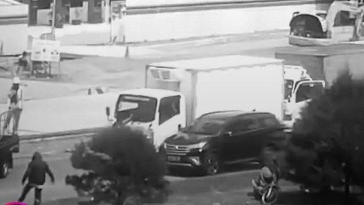 INNALILLAHI! Hilang Kendali, Pemotor Wanita Tewas Tertabrak Truk di Semarang, Meninggal di ...