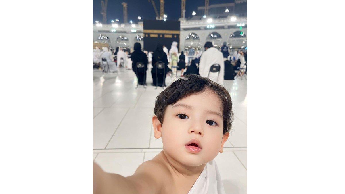 7 Potret Jourell Kenzie Anak Cut Meyriska & Roger Danuarta, Disebut ...